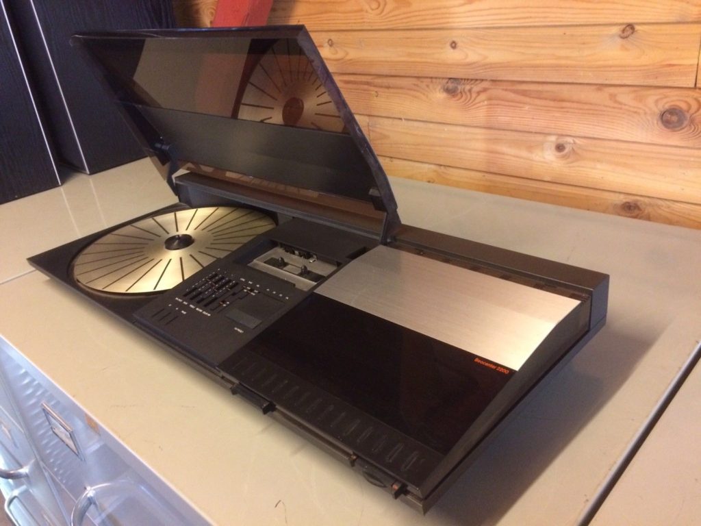 Bang & Olufsen Beocenter 2200 - SOLGT! - ♫ Vintage HiFi Webshop - Stort ...