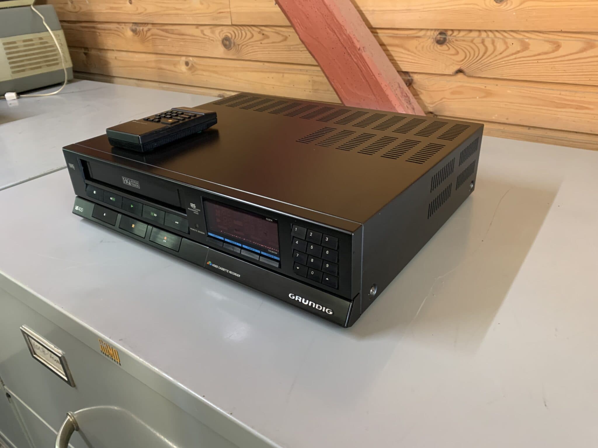 Grundig VS400 inkl. org. remote - Sjælden retro VHS-maskine - til ...