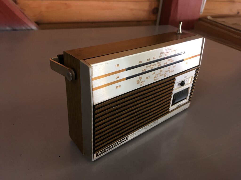 PrinzSound 77 Grand Luxe - Retro transistor - Samleobjekt - ♫ Vintage ...