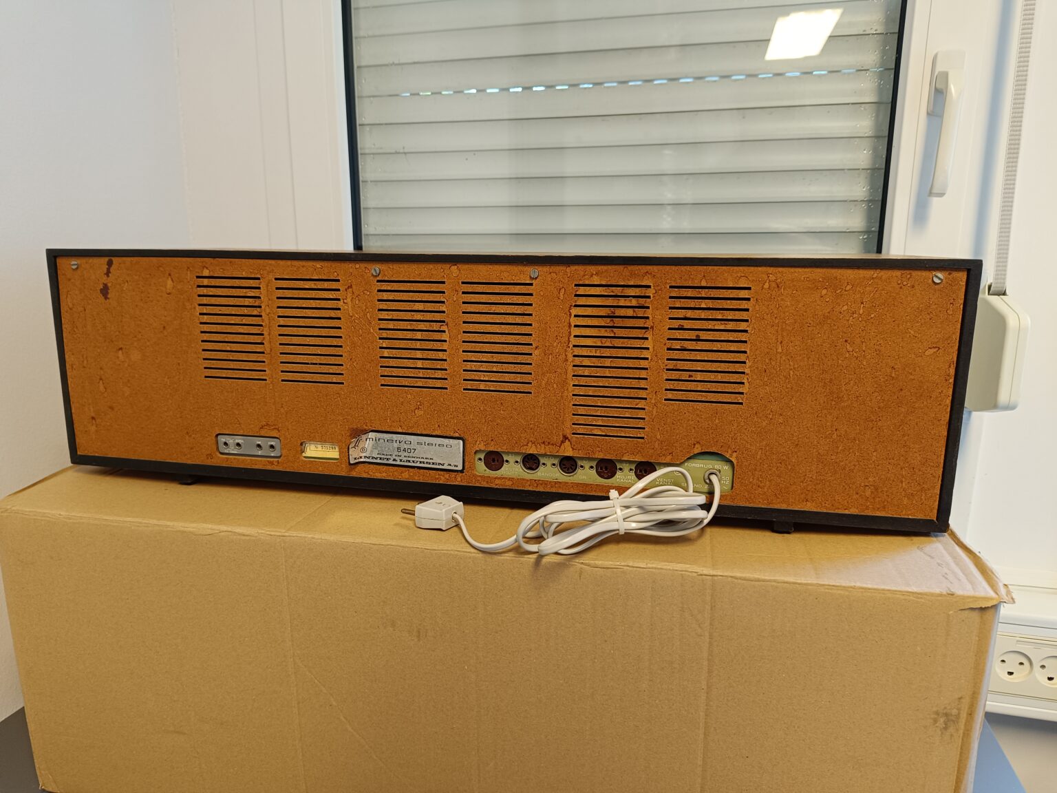 Linnet & Laursen Minerva 6407 - Flot original rørradio - ♫ Vintage HiFi ...