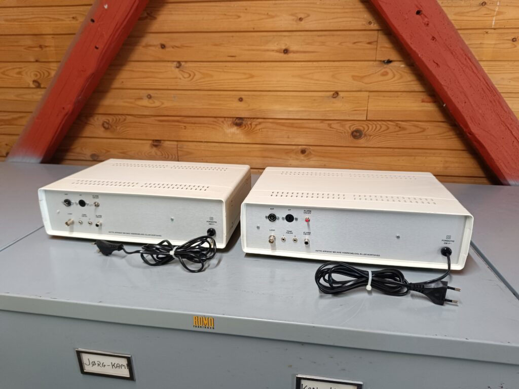 Måleapparat bygget på AMU-kursus - Pæn stand - Samleobjekt - ♫ Vintage ...