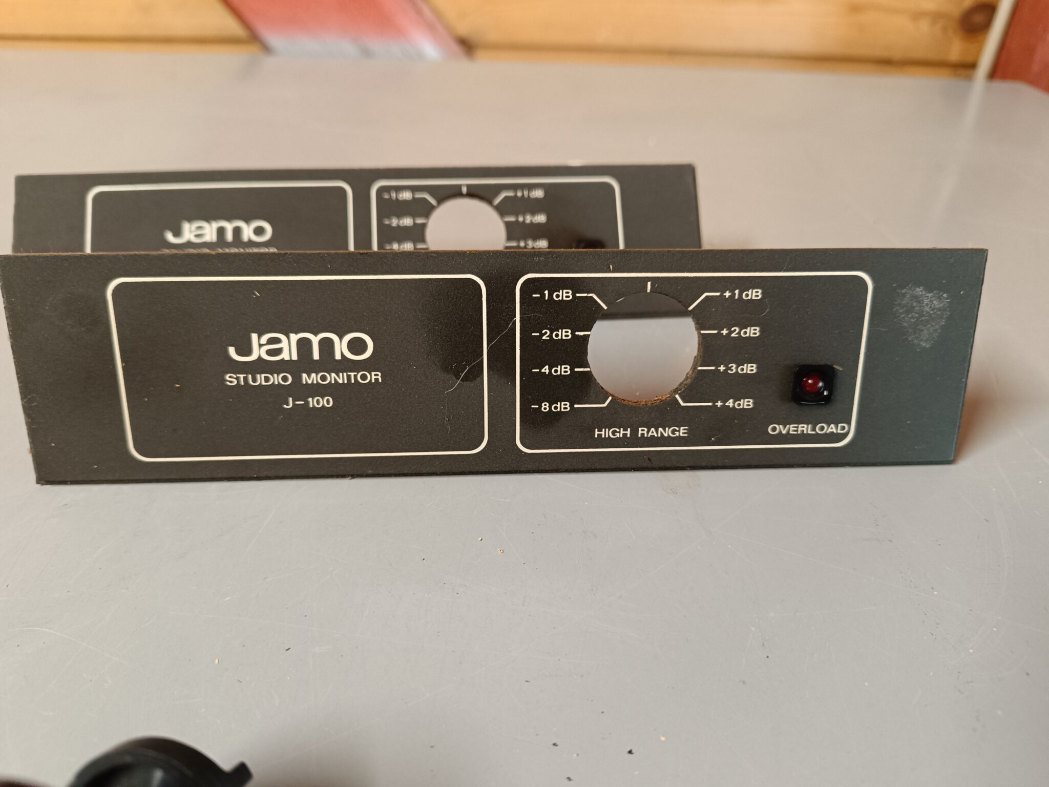 Jamo Studio Monitor J-100 reservedele - 2 x decal & potmeter - SOLGT ...